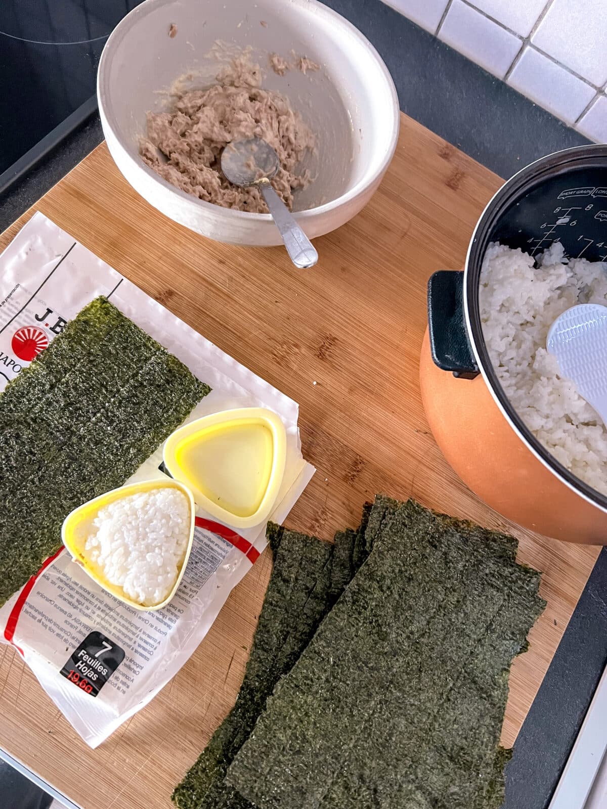 Comment préparer un Samgak Kimbap délicieux en 5 étapes simples