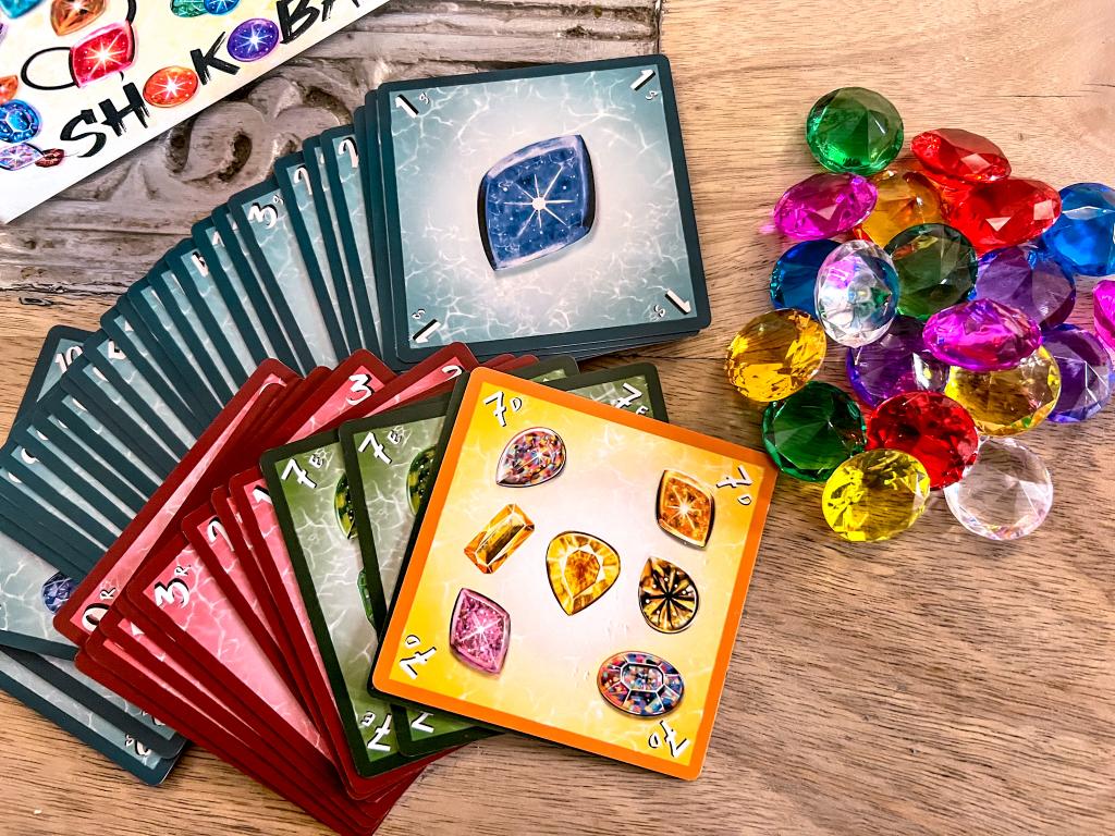 Découvrez le jeu de cartes Shokoba de MJ GAMES et son sac de pierres ...